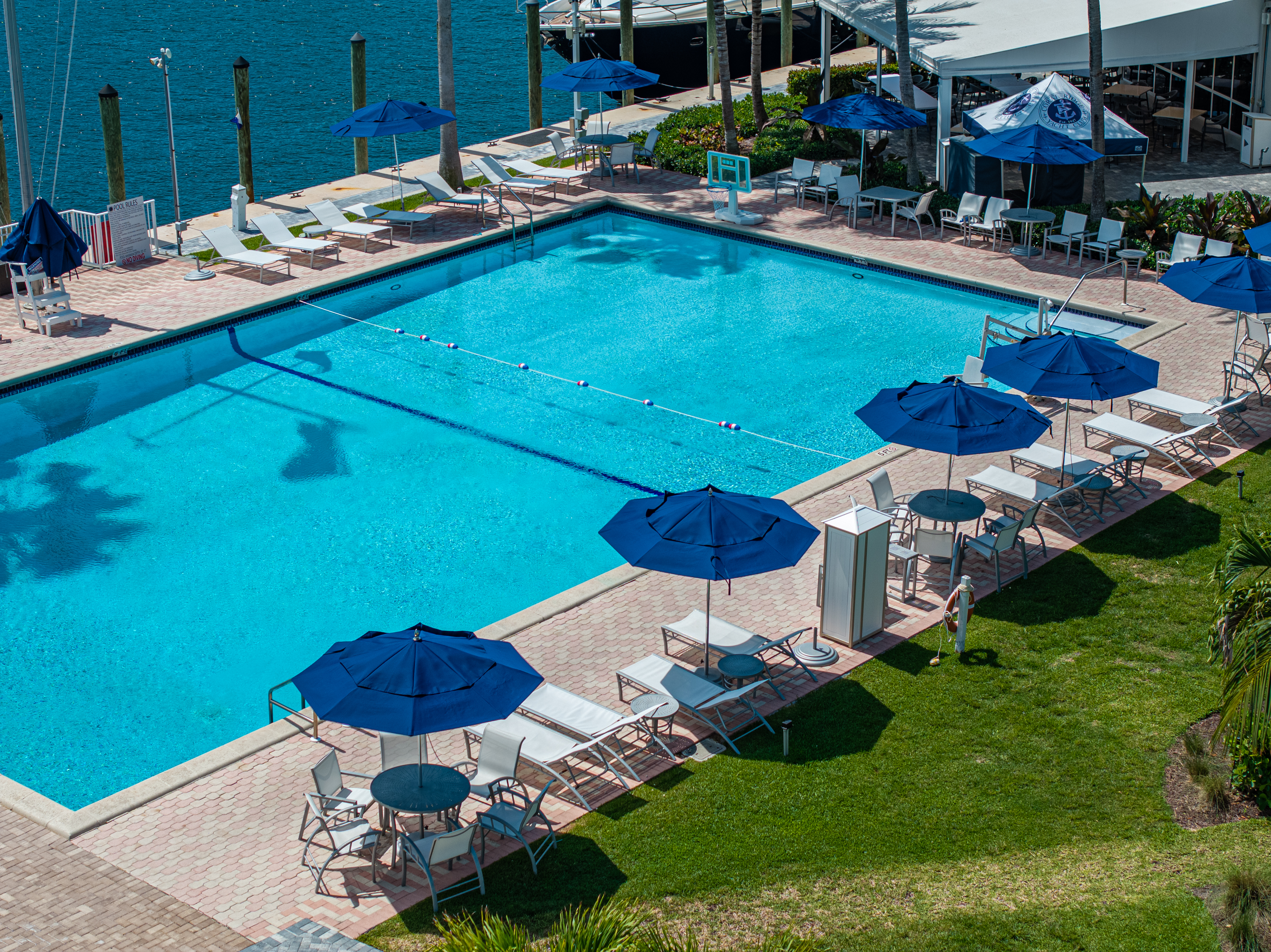 Amenities - Coral Ridge Yacht Club